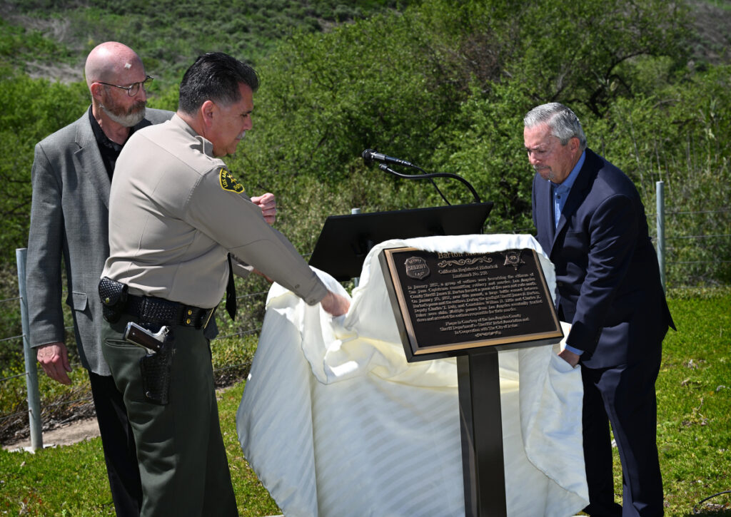 New plaque commemorates deadly ambush of first L.A. Sheriff killed in ... New plaque commemorates deadly ambush of first L.A. Sheriff killed in ...
